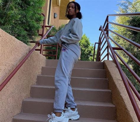 Quenlin Blackwell Wiki Bio Net Worth Age Height Boyfriend Family