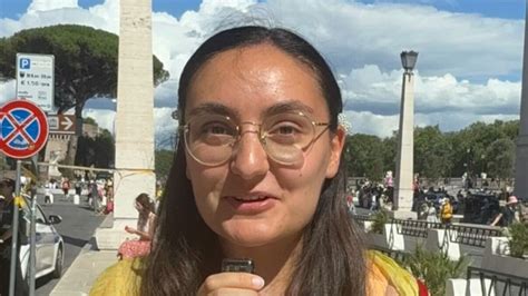 Watch Abbiamo Intervistato La Creator Cattolica Più Virale Di Tiktok