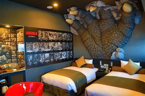 格拉斯麗新宿酒店 哥吉拉客房（godzilla Room）限定一日一間 39800yen起 林氏璧和美狐團三狐的小天地