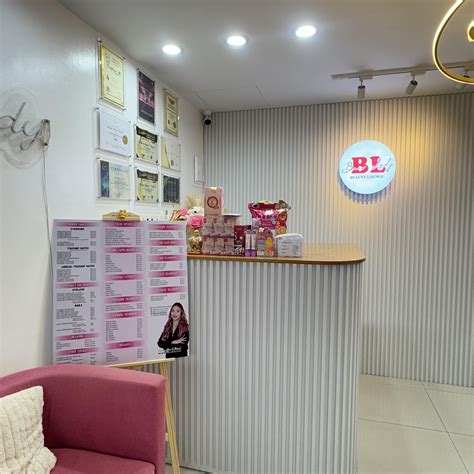 Brow Lady Client Has Sensitive Skin Because Of Rejuvenating Set And Redness On The Brows Will