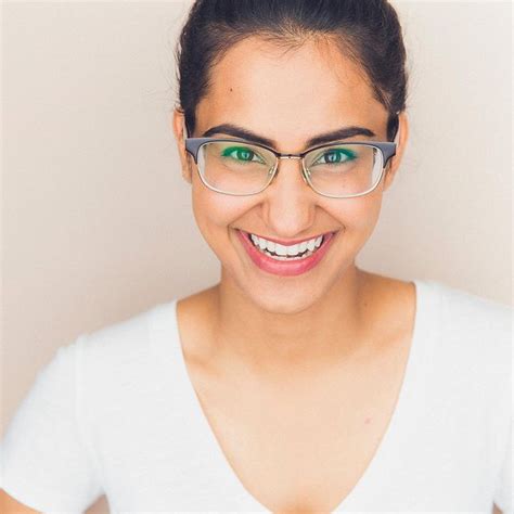 Who Is Amrit Kaur The Leading Actor From Mindy Kalings New Hbo Show