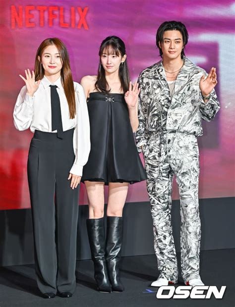 [사진]박유림 전종서 김지훈 발레리나 주역들