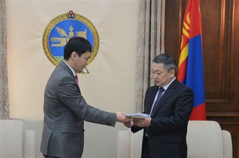 Авлигатай тэмцэх хариуцлага шударга ёсыг бэхжүүлэх үндэсний хөтөлбөрийн төслийг өргөн барилаа