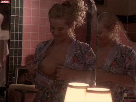 Naked Veronica Hart In Six Feet Under Naked Veronica Hart In Six Feet Under