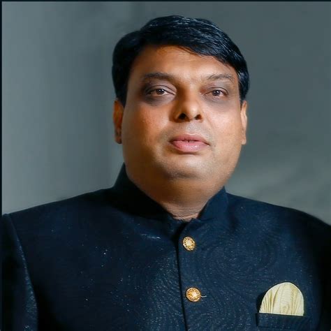 उद्योजक अभिजित अरूण हुले यांचे निधन