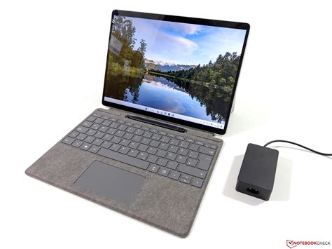Microsoft S Surface Pro Is Now Faster But No Longer Offers An Audio Jack Notebookcheck Net News