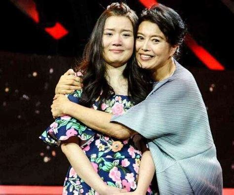 她14年前為捧紅男友嚮導演跪下，卻慘遭孫紅雷拋棄，如今成這樣！ 每日頭條