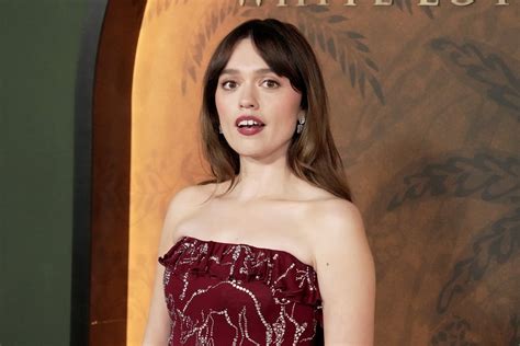 The White Lotus Star Aimee Lou Wood Says Filming Hbo Series Was Like Being In A Social