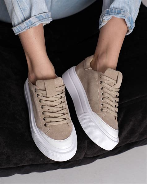 23 Ideas For Womens Work Sneakers Business Casual And Smart Casual