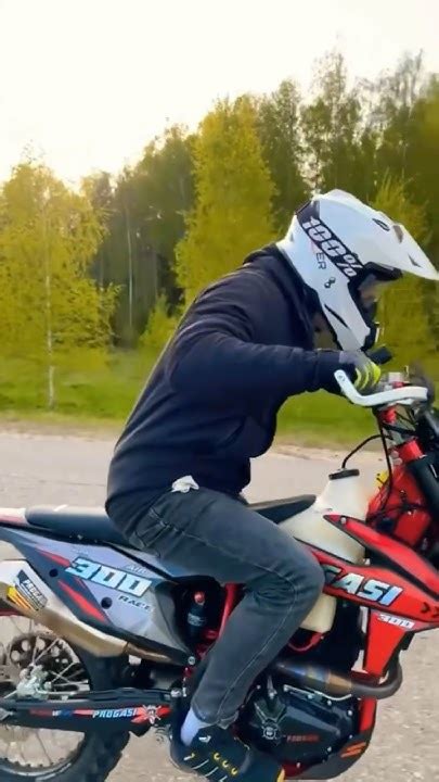 Хотел спросить сколько жрет Сколько прет В ответ жесткий отпор