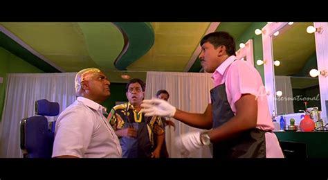 Kuselan Tamil Movie Comedy Scenes Vadivelu Gets Into Trouble With