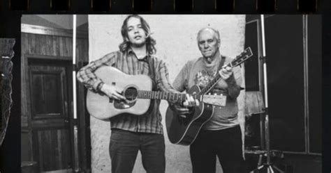Billy Strings Announces New LP ME AND DAD Previews Two Tracks