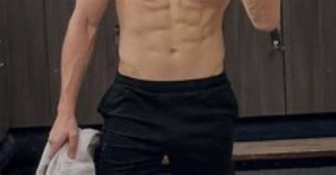 Karşı Cinste Kas Seviyormusunuz Kızlar Kizlarsoruyor