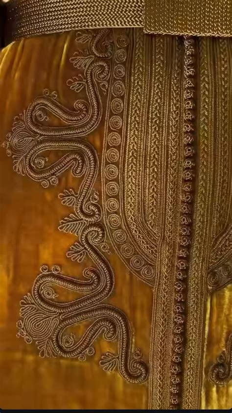 Pin By Chaimae Chabar On Chaimae Moroccan Dress Moroccan Caftan Moroccan Fashion