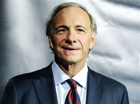 Legenda Ray Dalio Má Jasno Sme V Bubline Ale To Neznamená že Treba