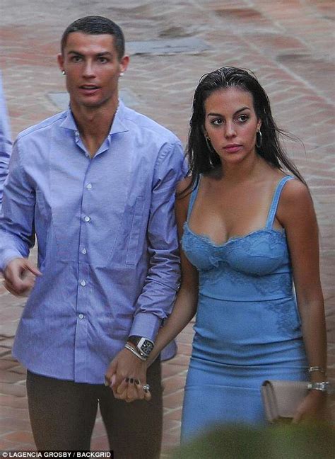 Georgina Rodriguez Before Georgina Rodriguez Ropa Casual Hombre