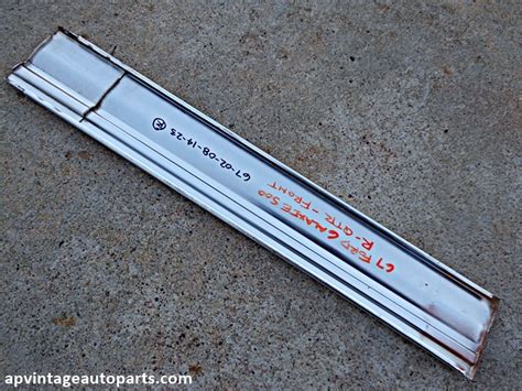 1967 Ford Galaxie 500 2 Dr Ht Quarter Front Molding Ap Vintage