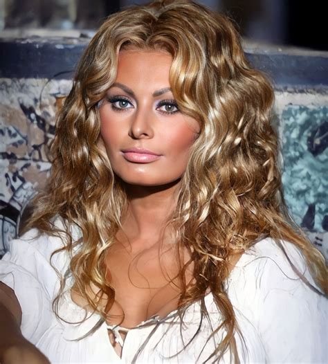 Pin By Mary Farrah Leni Fawcett Hd On Sophia Loren Italy Sophia