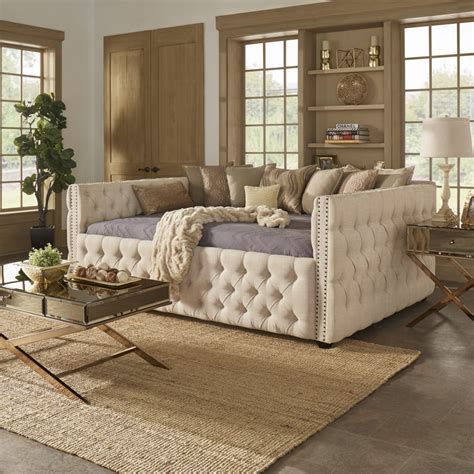Queen Daybed Amulette