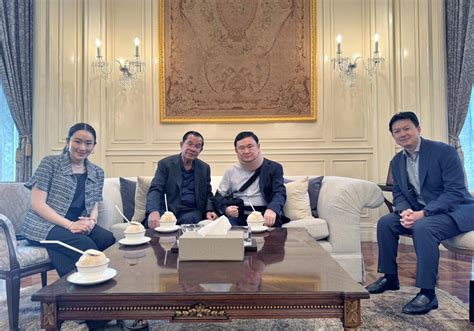 លោកស្រី ផែ តុង តាន ស៊ីណាវ៉ាត្រា ប្រធាន គណបក្ស ភឿ ថៃ រួមជាមួយ ប្រតិភូ គ្រោង នឹង មក បំពេញ