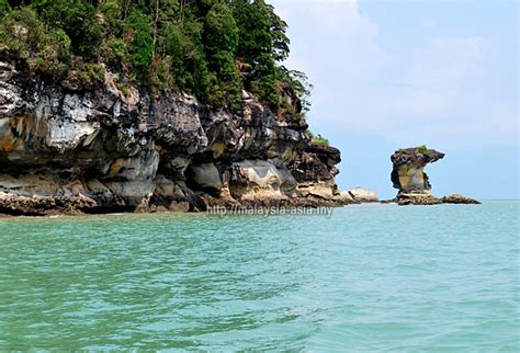 Sarawak Sea Stack Picture