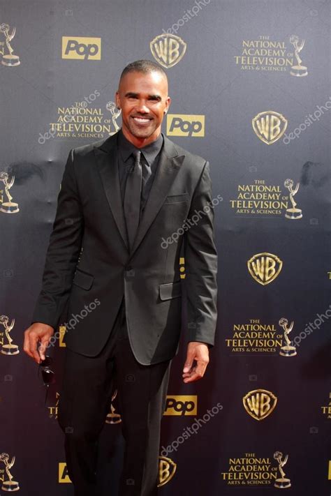 Shemar Moore Anzug Shemar Moore Clothes Outfits Brands Style And