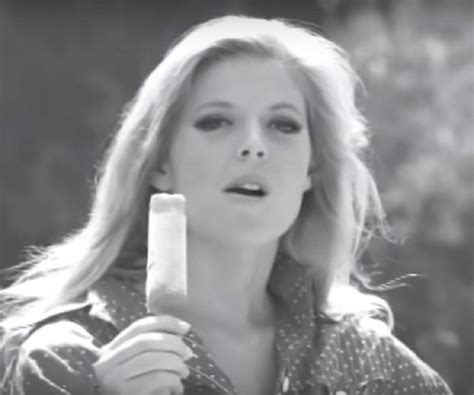 Amanda Macraes Instagram Twitter And Facebook On Idcrawl