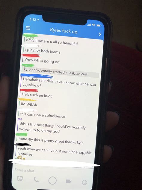 Guy Sexting Multiple Girls Accidentally Creates Group Chat Of Lesbians Ittefaq Much
