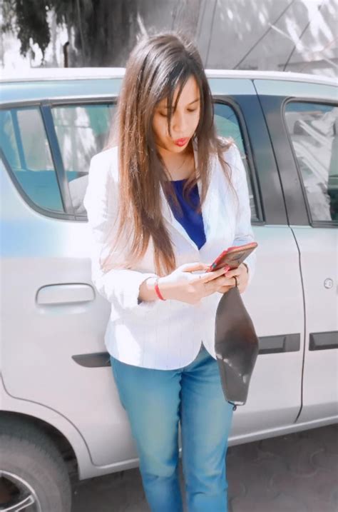 pratiksha srivastava on linkedin whitelover trending summervibes