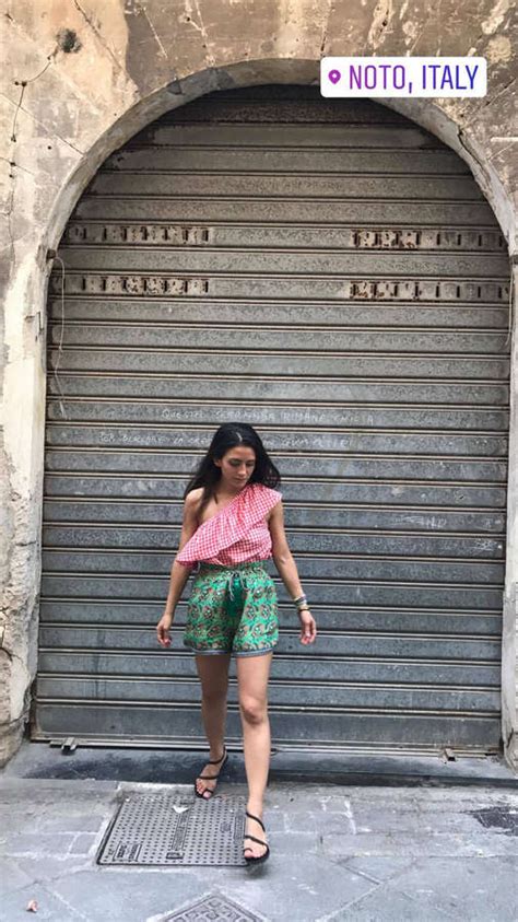 Dalia Nsouli Feet