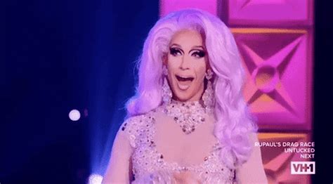 Tranny Surprise Robin Fierce Happy Shock 