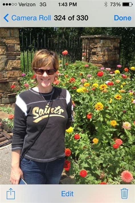 Pin By Amanda Bennett On Short Haircuts Short Hair Cuts Graphic