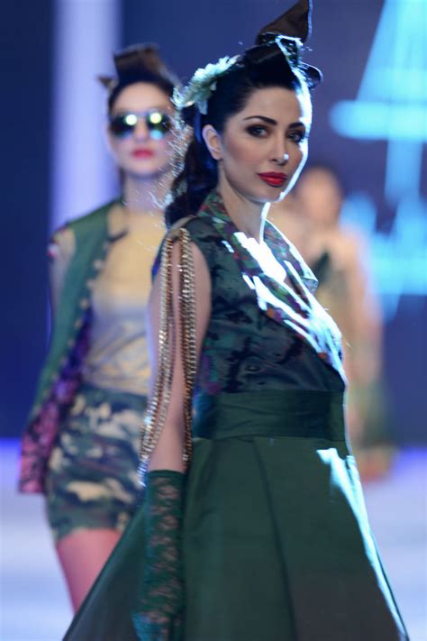Day 2 Pfdc Sunsilk Fashion Week 2014 Review And Photos Vmag