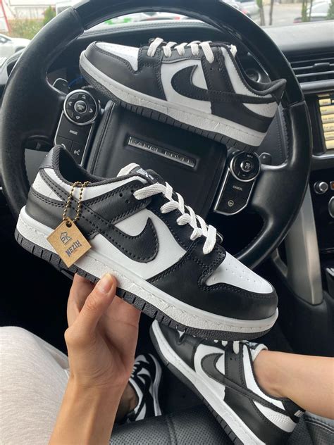 Nike Air Dunk Beyaz Siyah Modelleri En Uygun Fiyatlarla