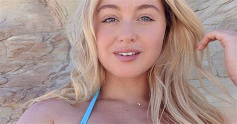 Iskra Lawrence Goes All Natural In New Instagram Selfie See Photo