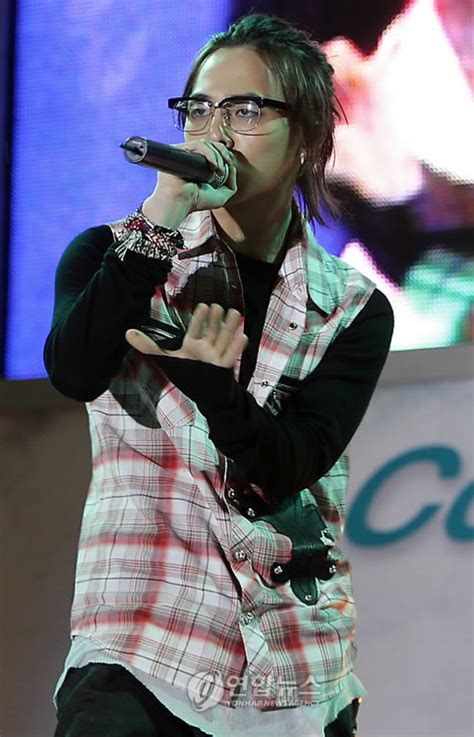 지드래곤 솔로앨범 日hmv 예약차트 1위