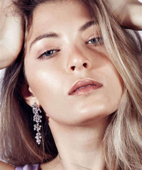 Iso Model Management Female