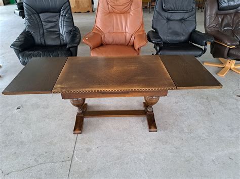 Дъбова разтегателна холна маса с Медковец • Olx Bg