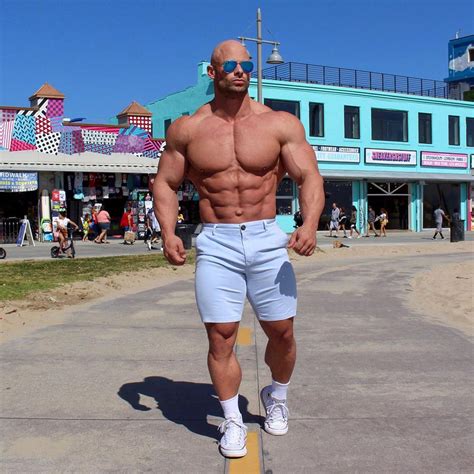 Joey Swolls Gym Creep Battle Divides Men And Women