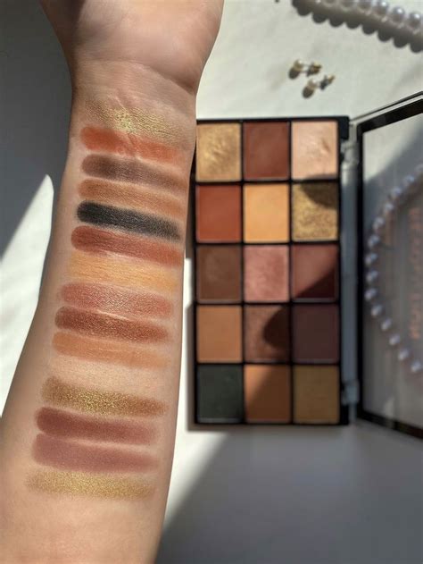 Makeup Revolution Re Loaded Palette Velvet Rose Тени для глаз