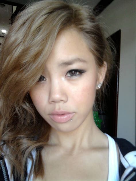 LazybumtToT My Hair Bleaching Experience