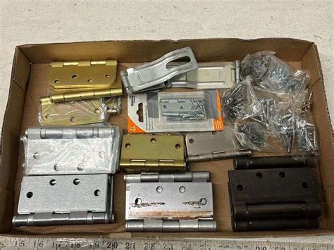 Assorted Hinges Isabell Auction