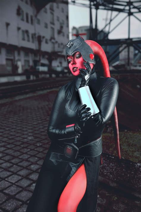 Twilek Sith From Star Wars By Cosplayer Mircalla Tepez And