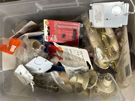 Assorted Hardware Isabell Auction