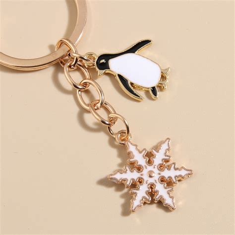 Сладък емайлиран ключодържател Пингвин Снежинка Hula Hoop Ключодържатели Ключодържатели за