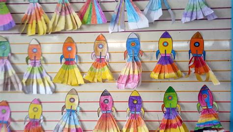 จรวจมาแล้วจ้า😍 กิจกรรมนี้พัฒนากล้ามเนื้อมือและและสายตาฝึกการใช้กรรไกรในการตัดกระดาษ ลองไปทำดูกัน