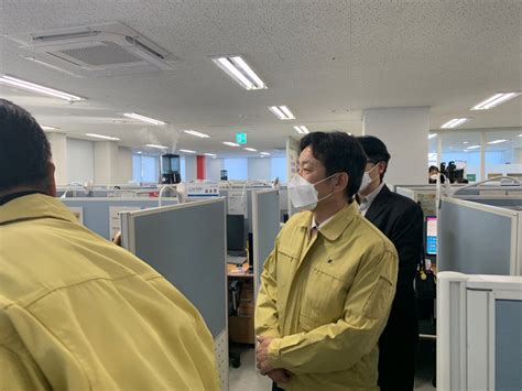 장석영 과기정통부 차관 손말이음센터 방문해 상담사 격려 전자신문