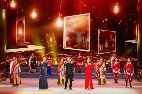 时代风尚”中国文艺志愿者走进海淀区文艺演出 平安献唱《最美中国人》 360娱乐，你开心就好