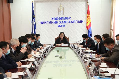 Хөдөлмөр нийгмийн зөвшлийн гурван талт Үндэсний хороо хуралдаж хамтарсан ажлын хэсэг байгууллаа