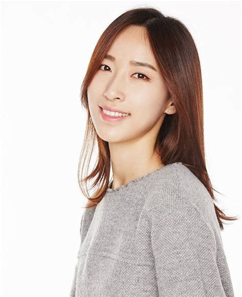 Yu Ji Hyun Photo Gallery 유지현 Photo Galleries Photo Picture Gallery